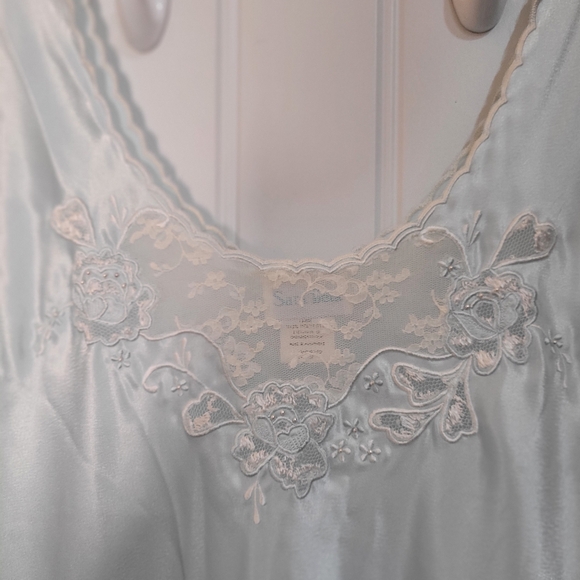 Sara Beth | Intimates & Sleepwear | Vintage Sara Beth Elegant White ...